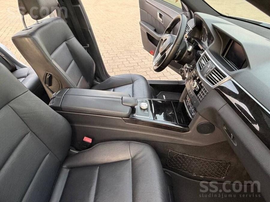 Mercedes-Benz E 350 2012 in Riga, with an engine capacity of 3.00 L and mileage of 0 thousand km for 9900 €, photo 27 on AUTOMOTO.COM.LV