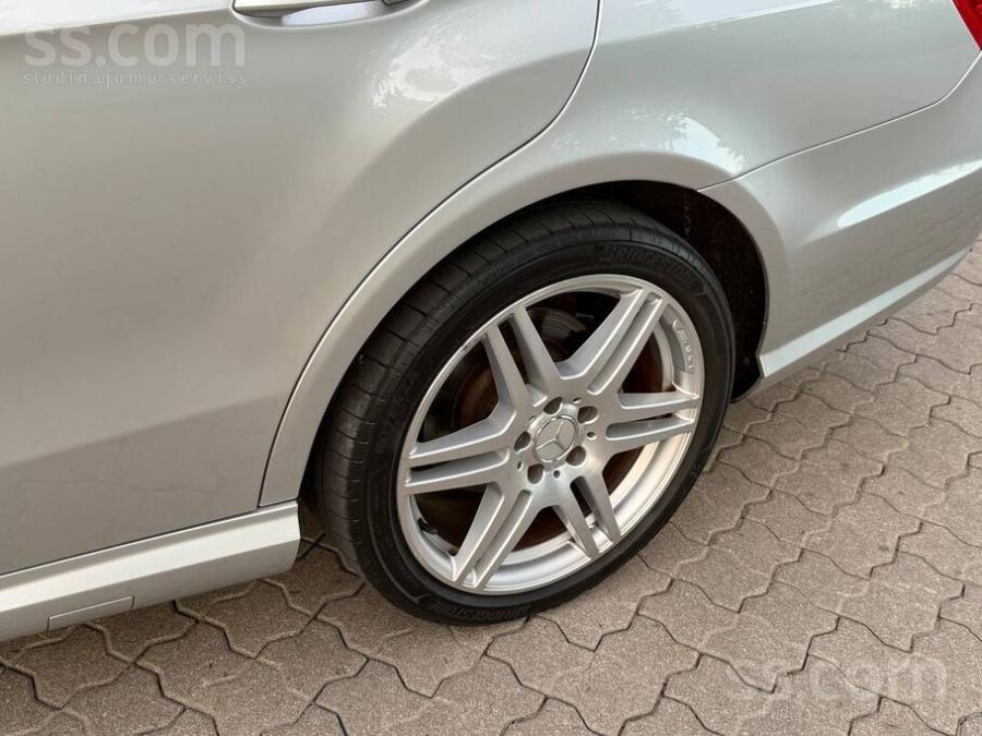 Mercedes-Benz E 350 2012 in Riga, with an engine capacity of 3.00 L and mileage of 0 thousand km for 9900 €, photo 35 on AUTOMOTO.COM.LV