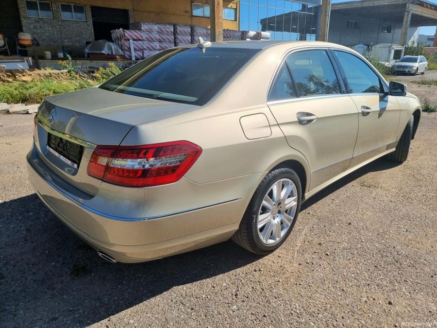 Mercedes-Benz E 350 2013 in Vilnius, with an engine capacity of 3.50 L and mileage of 164 thousand km for 8999 €, photo 4 on AUTOMOTO.COM.LV