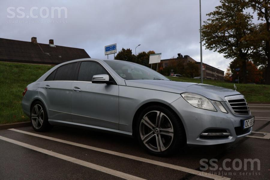 Mercedes-Benz E 350 2013 in Tukums, with an engine capacity of 3.00 L and mileage of 310 thousand km for 7000 €, photo 4 on AUTOMOTO.COM.LV