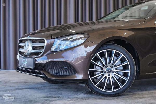 Mercedes-Benz E 350 2017 in Marijampole, with an engine capacity of 3.00 L and mileage of 255 thousand km for 20450 €, photo 6 on AUTOMOTO.COM.LV