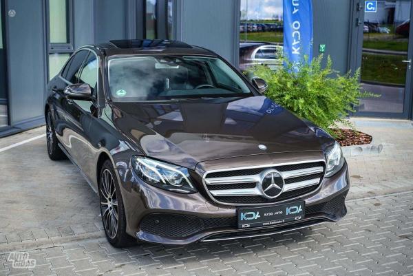 Mercedes-Benz E 350 2017 in Kaunas, with an engine capacity of 3.00 L and mileage of 255 thousand km for 19950 €, photo 3 on AUTOMOTO.COM.LV