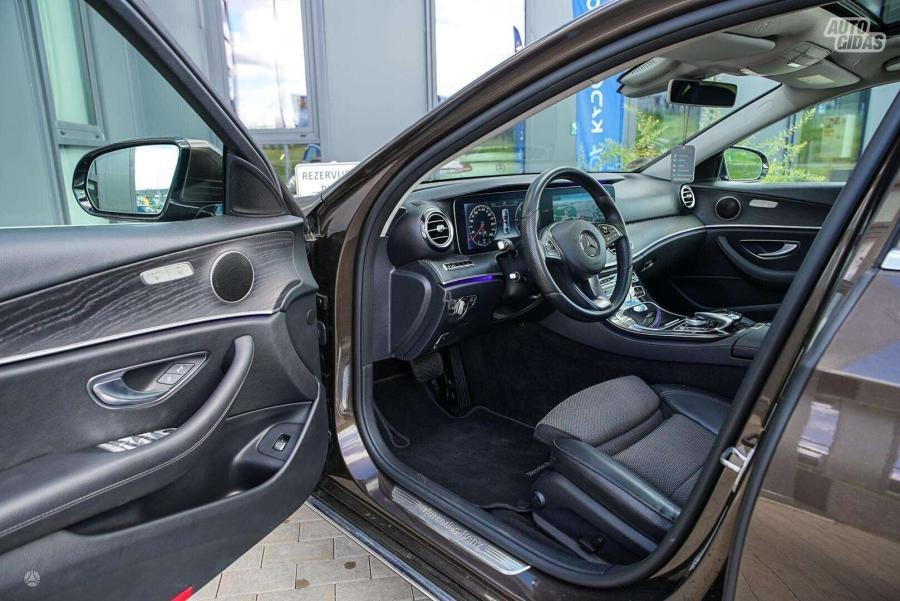 Mercedes-Benz E 350 2017 Kauņa, ar dzinēja tilpumu 3.00 L un nobraukumu 255 tūkst. km par 19950 €, foto 23 vietnē AUTOMOTO.COM.LV