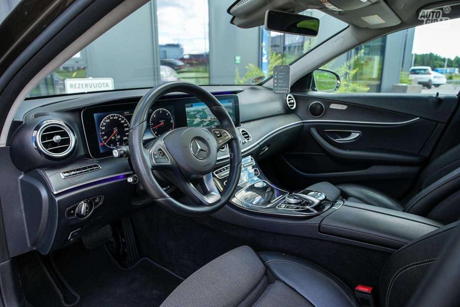 Mercedes-Benz E 350 2017 Kauņa, ar dzinēja tilpumu 3.00 L un nobraukumu 255 tūkst. km par 19950 €, foto 25 vietnē AUTOMOTO.COM.LV