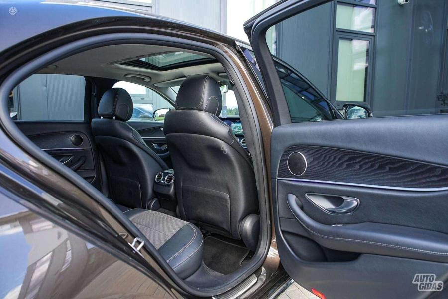 Mercedes-Benz E 350 2017 Kauņa, ar dzinēja tilpumu 3.00 L un nobraukumu 255 tūkst. km par 19950 €, foto 37 vietnē AUTOMOTO.COM.LV