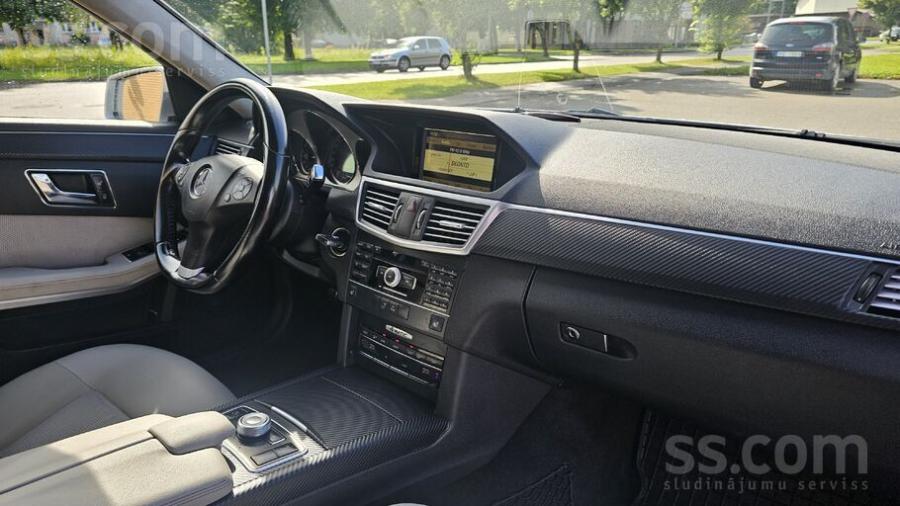 Mercedes-Benz E 350 2010 in Limbazi, with an engine capacity of 3.00 L and mileage of 321 thousand km for 6950 €, photo 26 on AUTOMOTO.COM.LV