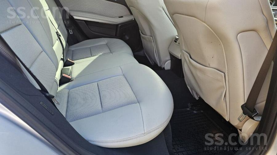 Mercedes-Benz E 350 2010 in Limbazi, with an engine capacity of 3.00 L and mileage of 321 thousand km for 6950 €, photo 28 on AUTOMOTO.COM.LV