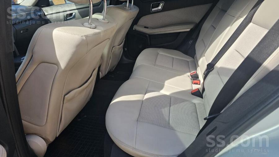 Mercedes-Benz E 350 2010 in Limbazi, with an engine capacity of 3.00 L and mileage of 321 thousand km for 6950 €, photo 29 on AUTOMOTO.COM.LV