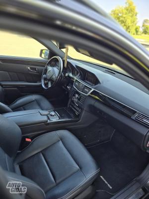 Mercedes-Benz E 350 2010 in Klaipeda, with an engine capacity of 3.00 L and mileage of 367 thousand km for 6400 €, photo 16 on AUTOMOTO.COM.LV