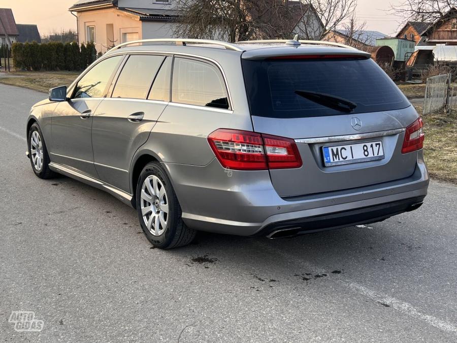 Mercedes-Benz E 350 2011 in Sirvintos, with an engine capacity of 3.00 L and mileage of 410 thousand km for 4899 €, photo 12 on AUTOMOTO.COM.LV