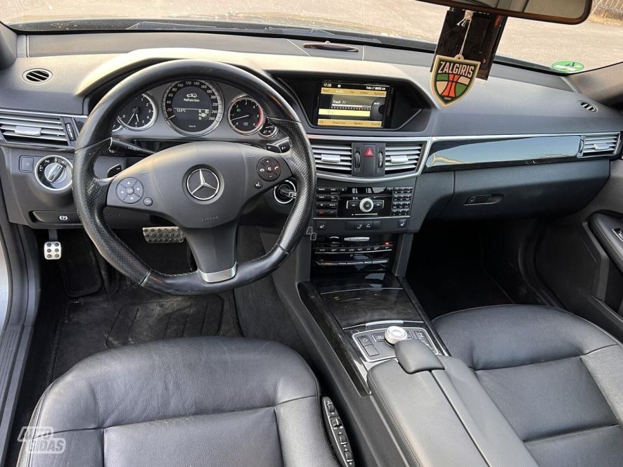Mercedes-Benz E 350 2011 in Sirvintos, with an engine capacity of 3.00 L and mileage of 410 thousand km for 4899 €, photo 15 on AUTOMOTO.COM.LV