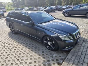 Mercedes-Benz E 350 2011 in Druskininkai, with an engine capacity of 3.00 L and mileage of 349 thousand km for 6300 €, photo  on AUTOMOTO.COM.LV