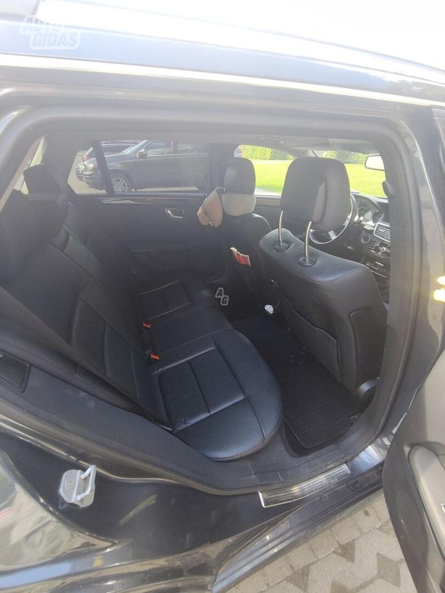 Mercedes-Benz E 350 2011 in Druskininkai, with an engine capacity of 3.00 L and mileage of 349 thousand km for 6300 €, photo 9 on AUTOMOTO.COM.LV