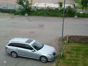 Mercedes-Benz E 350 2012 in Kaunas, with an engine capacity of 3.00 L and mileage of 262 thousand km for 8200 €, photo 7 on AUTOMOTO.COM.LV