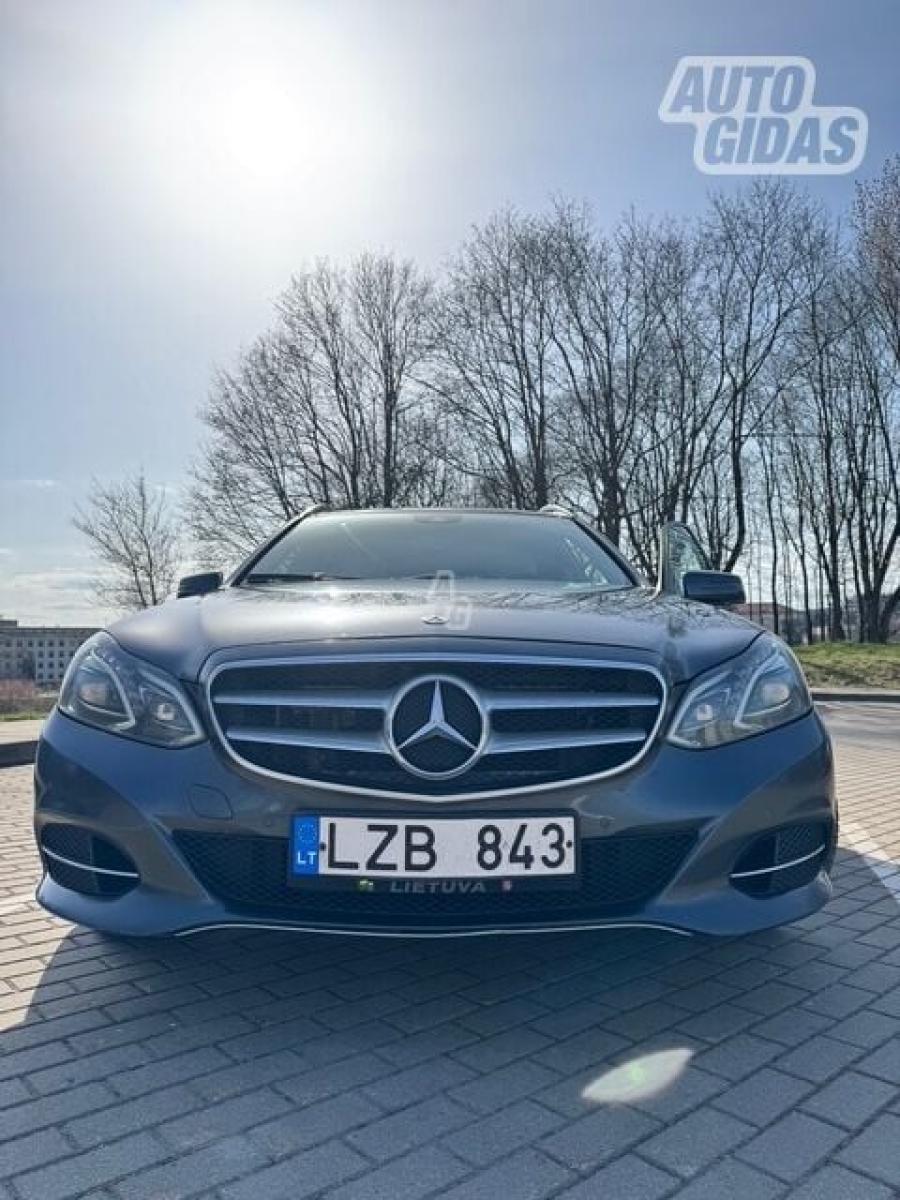 Мерседес E 350 2013 в Шяуляй, объемом двигателя 3.00 л и пробегом 360 тыс. км за 9400 €, фото 4 на AUTOMOTO.COM.LV