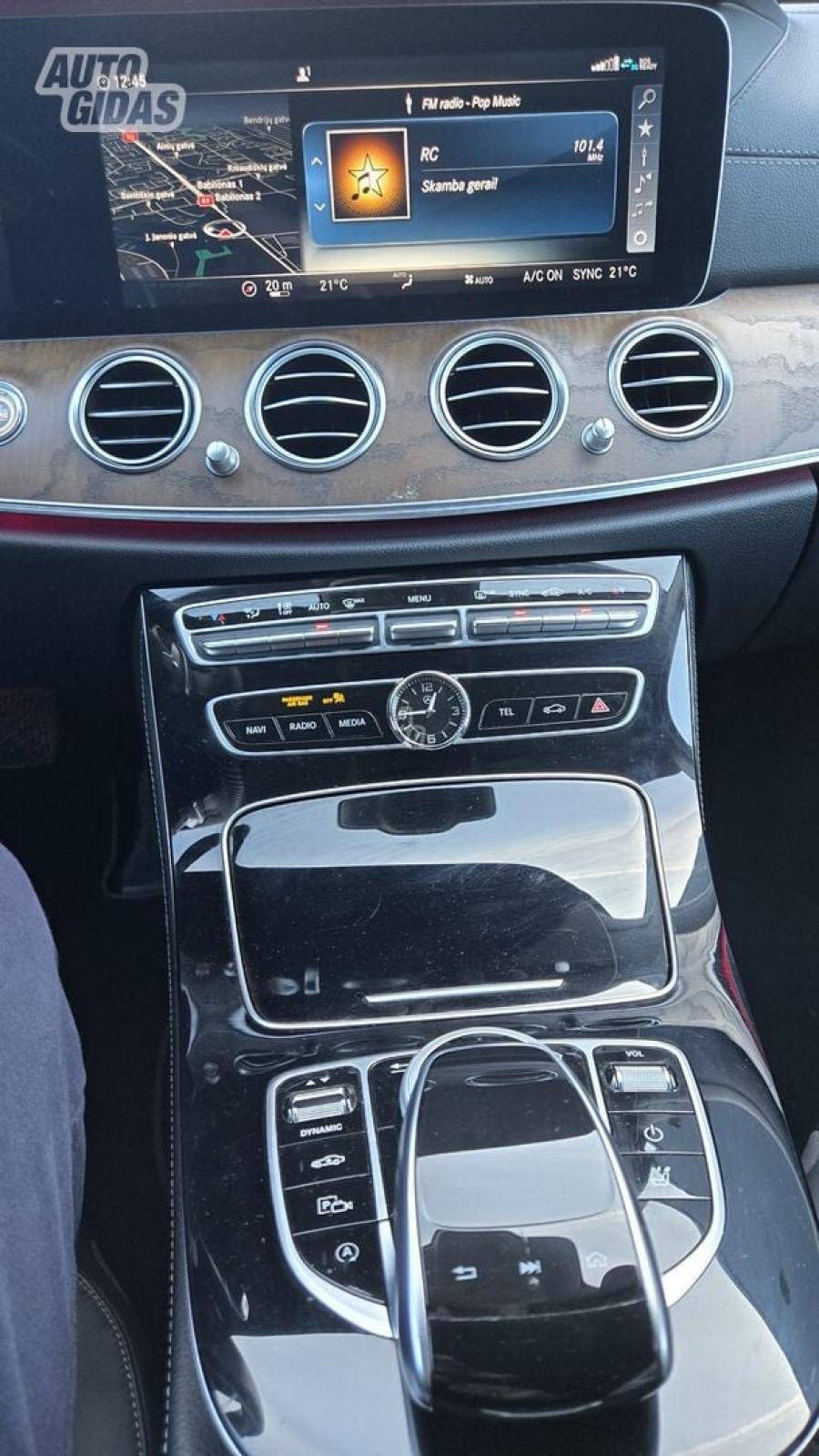 Mercedes-Benz E 350 2017 Panevēža, ar dzinēja tilpumu 3.00 L un nobraukumu 266 tūkst. km par 17500 €, foto 25 vietnē AUTOMOTO.COM.LV