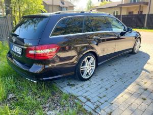 Violet Mercedes-Benz E 350 2010 in Riga, with an engine capacity of 3.00 L and mileage of 310 thousand km for 9750 €, photo 12 on AUTOMOTO.COM.LV