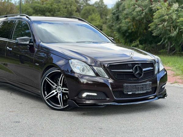Фиолетовый Мерседес E 350 2011 в Вильнюс, объемом двигателя 2.99 л и пробегом 261 тыс. км за 7950 €, фото 10 на AUTOMOTO.COM.LV