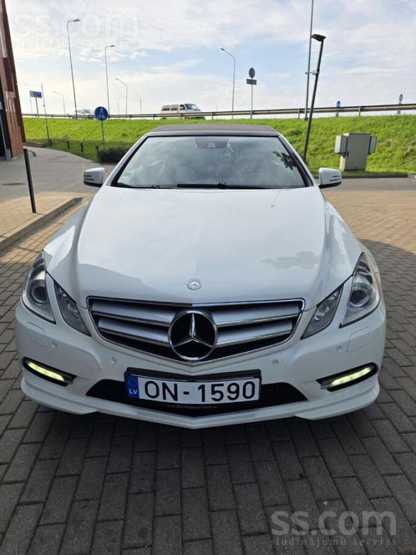 White Mercedes-Benz E 350 2012 in Daugavpils, with an engine capacity of 3.00 L and mileage of 240 thousand km for 18800 €, photo 1 on AUTOMOTO.COM.LV