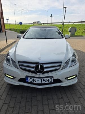 White Mercedes-Benz E 350 2012 in Daugavpils, with an engine capacity of 3.00 L and mileage of 240 thousand km for 18800 €, photo  on AUTOMOTO.COM.LV