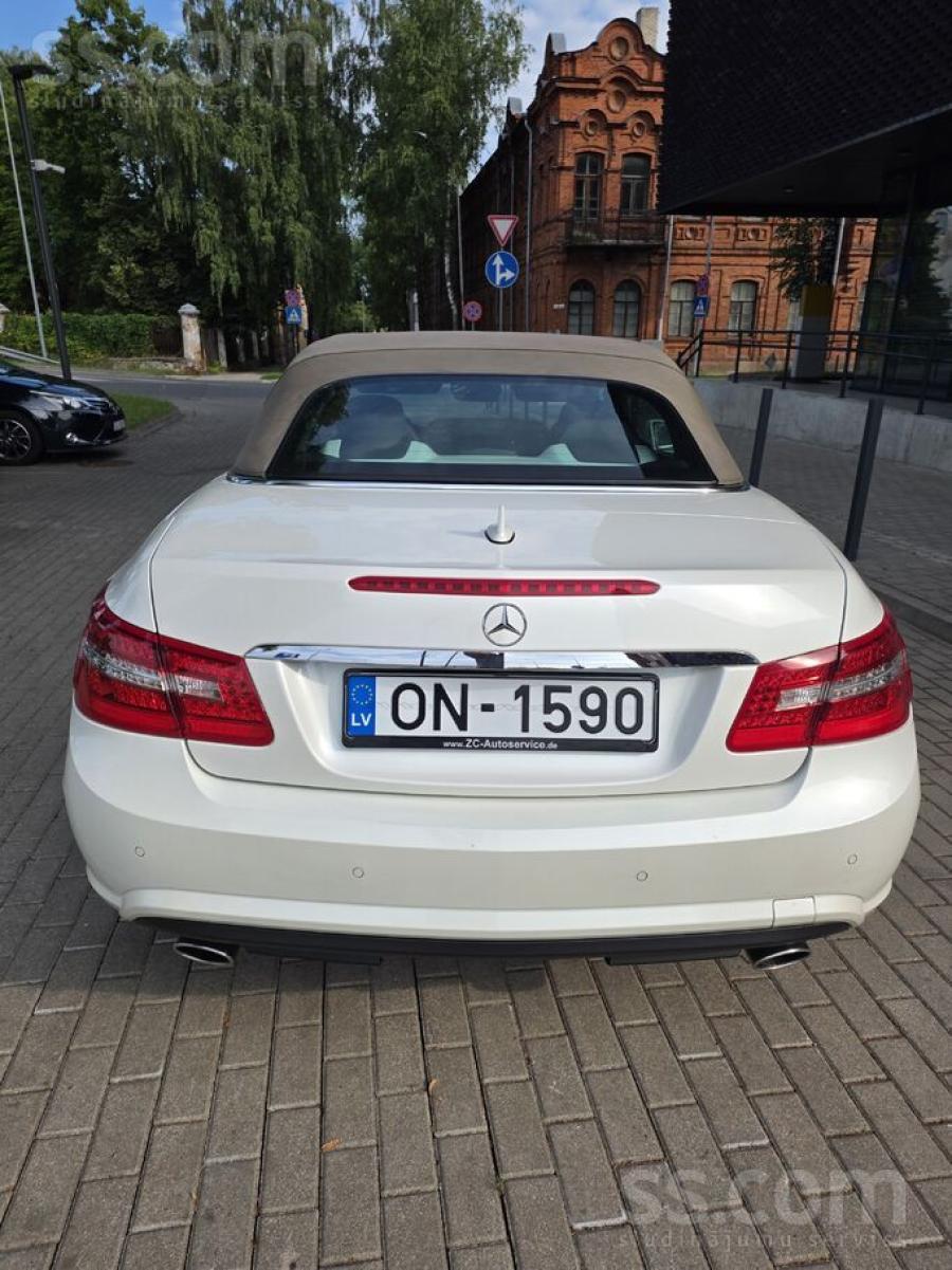 White Mercedes-Benz E 350 2012 in Daugavpils, with an engine capacity of 3.00 L and mileage of 240 thousand km for 18800 €, photo 7 on AUTOMOTO.COM.LV