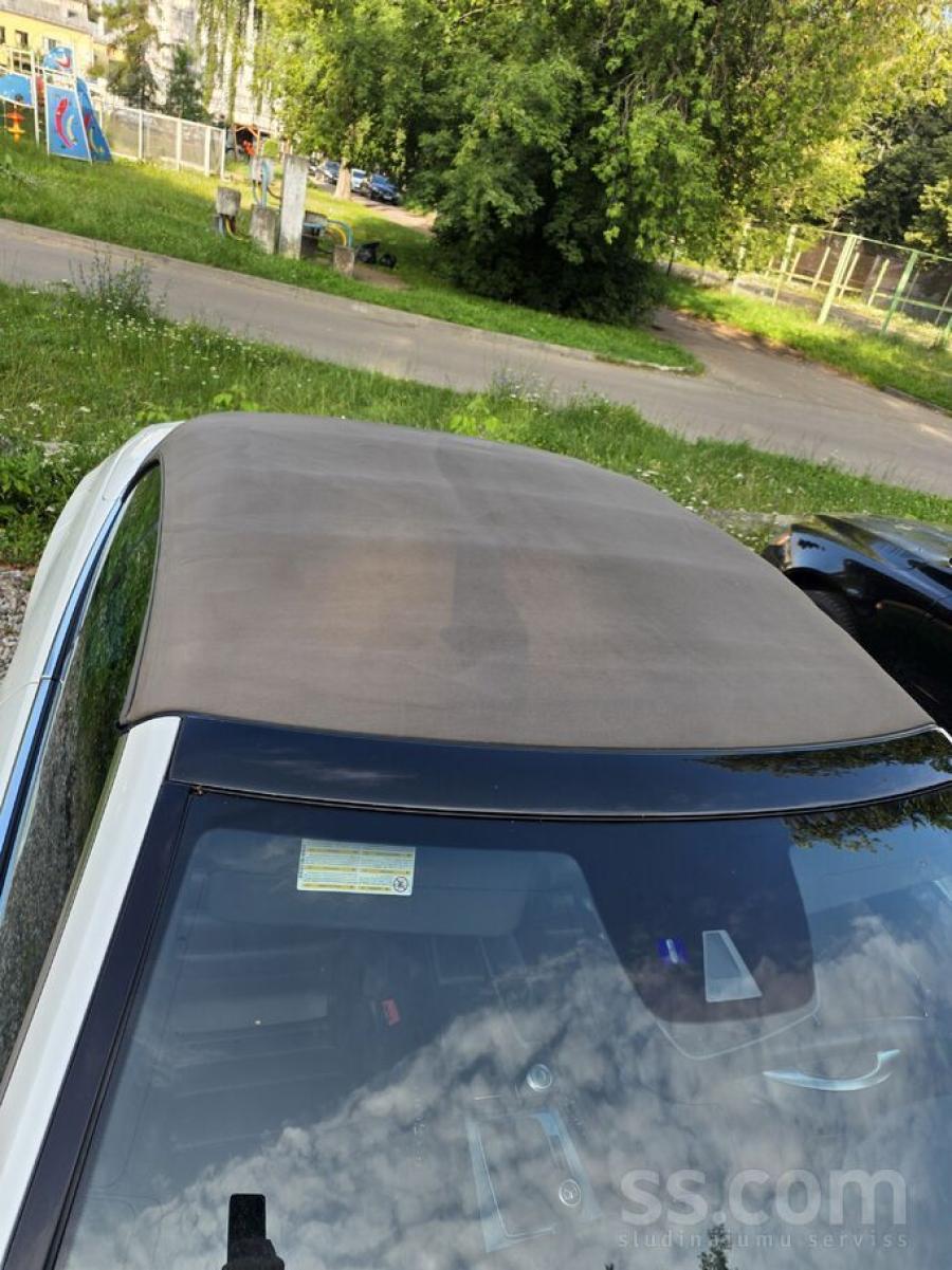 White Mercedes-Benz E 350 2012 in Daugavpils, with an engine capacity of 3.00 L and mileage of 240 thousand km for 18800 €, photo 10 on AUTOMOTO.COM.LV