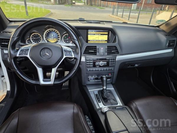 White Mercedes-Benz E 350 2012 in Daugavpils, with an engine capacity of 3.00 L and mileage of 240 thousand km for 18800 €, photo 10 on AUTOMOTO.COM.LV