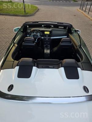 White Mercedes-Benz E 350 2012 in Daugavpils, with an engine capacity of 3.00 L and mileage of 240 thousand km for 18800 €, photo 13 on AUTOMOTO.COM.LV
