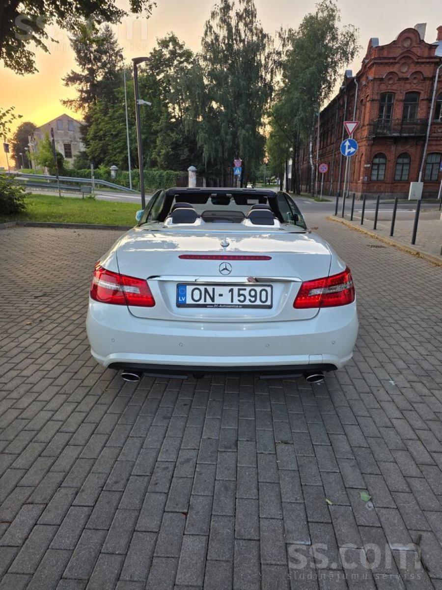 White Mercedes-Benz E 350 2012 in Daugavpils, with an engine capacity of 3.00 L and mileage of 240 thousand km for 18800 €, photo 29 on AUTOMOTO.COM.LV
