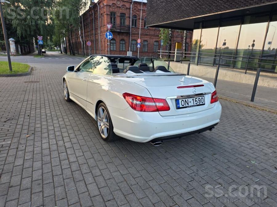 White Mercedes-Benz E 350 2012 in Daugavpils, with an engine capacity of 3.00 L and mileage of 240 thousand km for 18800 €, photo 31 on AUTOMOTO.COM.LV
