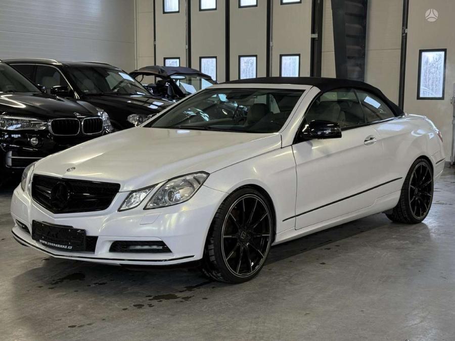 Balts Mercedes-Benz E 350 2013 Marijampole, ar dzinēja tilpumu 3.50 L un nobraukumu 152 tūkst. km par 11300 €, foto 4 vietnē AUTOMOTO.COM.LV