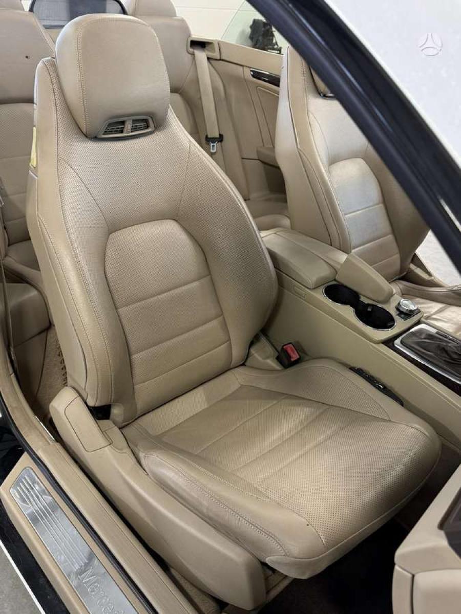 Balts Mercedes-Benz E 350 2013 Marijampole, ar dzinēja tilpumu 3.50 L un nobraukumu 152 tūkst. km par 11300 €, foto 14 vietnē AUTOMOTO.COM.LV