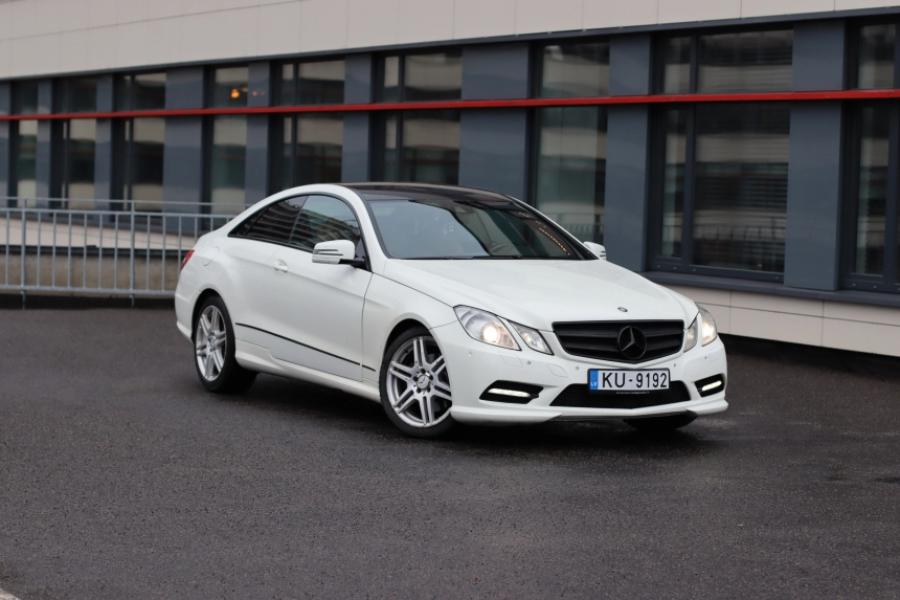 White Mercedes-Benz E 350 2009 in Riga, with an engine capacity of 3.50 L and mileage of 286 thousand km for 8280 €, photo 1 on AUTOMOTO.COM.LV