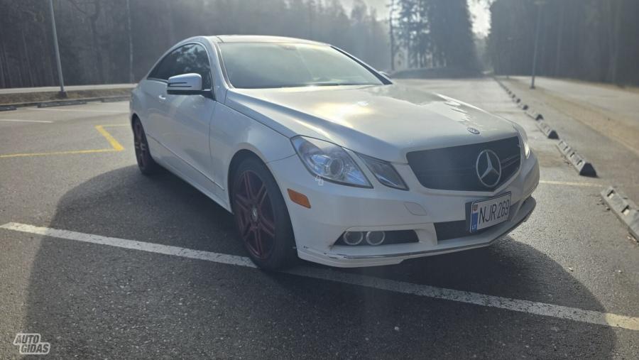 Balts Mercedes-Benz E 350 2010 Klaipėda, ar dzinēja tilpumu 3.50 L un nobraukumu 260 tūkst. km par 6900 €, foto 12 vietnē AUTOMOTO.COM.LV