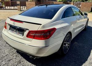 White Mercedes-Benz E 350 2010 in Marijampole, with an engine capacity of 2.99 L and mileage of 287 thousand km for 8500 €, photo 11 on AUTOMOTO.COM.LV