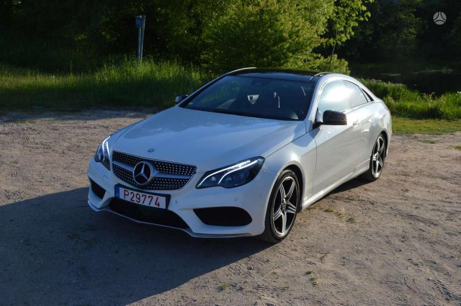 Белый Мерседес E 350 2010 в Вильнюс, объемом двигателя 3.00 л и пробегом 293 тыс. км за 6500 €, фото 4 на AUTOMOTO.COM.LV