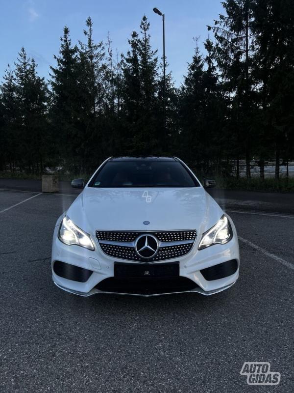 White Mercedes-Benz E 350 2010 in Vilnius, with an engine capacity of 3.00 L and mileage of 292 thousand km for 6000 €, photo 3 on AUTOMOTO.COM.LV