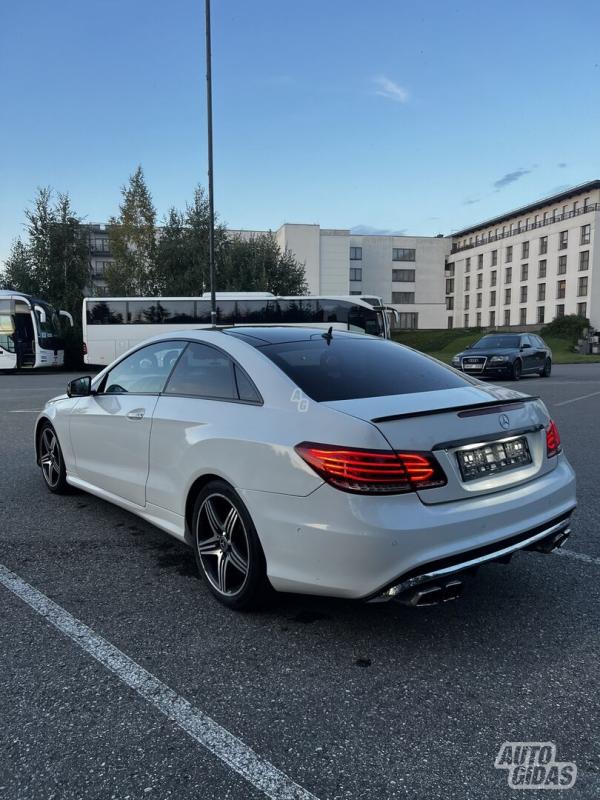 White Mercedes-Benz E 350 2010 in Vilnius, with an engine capacity of 3.00 L and mileage of 292 thousand km for 6000 €, photo 7 on AUTOMOTO.COM.LV