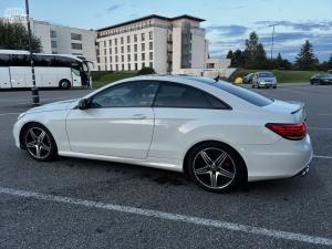 Белый Мерседес E 350 2010 в Вильнюс, объемом двигателя 3.00 л и пробегом 292 тыс. км за 6000 €, фото 8 на AUTOMOTO.COM.LV