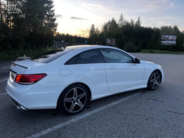 White Mercedes-Benz E 350 2010 in Vilnius, with an engine capacity of 3.00 L and mileage of 292 thousand km for 6000 €, photo 9 on AUTOMOTO.COM.LV