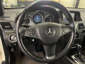 White Mercedes-Benz E 350 2011 in Aukstieji Rusokai, with an engine capacity of 3.50 L and mileage of 139 thousand km for 7744 €, photo 18 on AUTOMOTO.COM.LV
