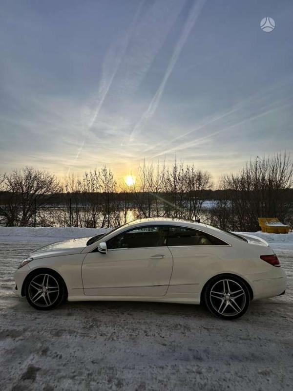 White Mercedes-Benz E 350 2014 in Kaunas, with an engine capacity of 3.50 L and mileage of 154 thousand km for 14700 €, photo 2 on AUTOMOTO.COM.LV