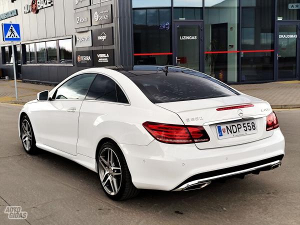 White Mercedes-Benz E 350 2014 in Siauliai, with an engine capacity of 3.50 L and mileage of 127 thousand km for 12800 €, photo 5 on AUTOMOTO.COM.LV