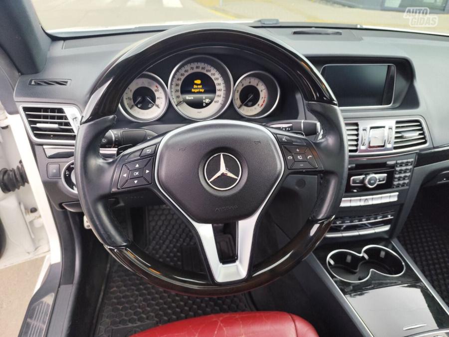 Balts Mercedes-Benz E 350 2014 Šauļi, ar dzinēja tilpumu 3.50 L un nobraukumu 127 tūkst. km par 12800 €, foto 10 vietnē AUTOMOTO.COM.LV