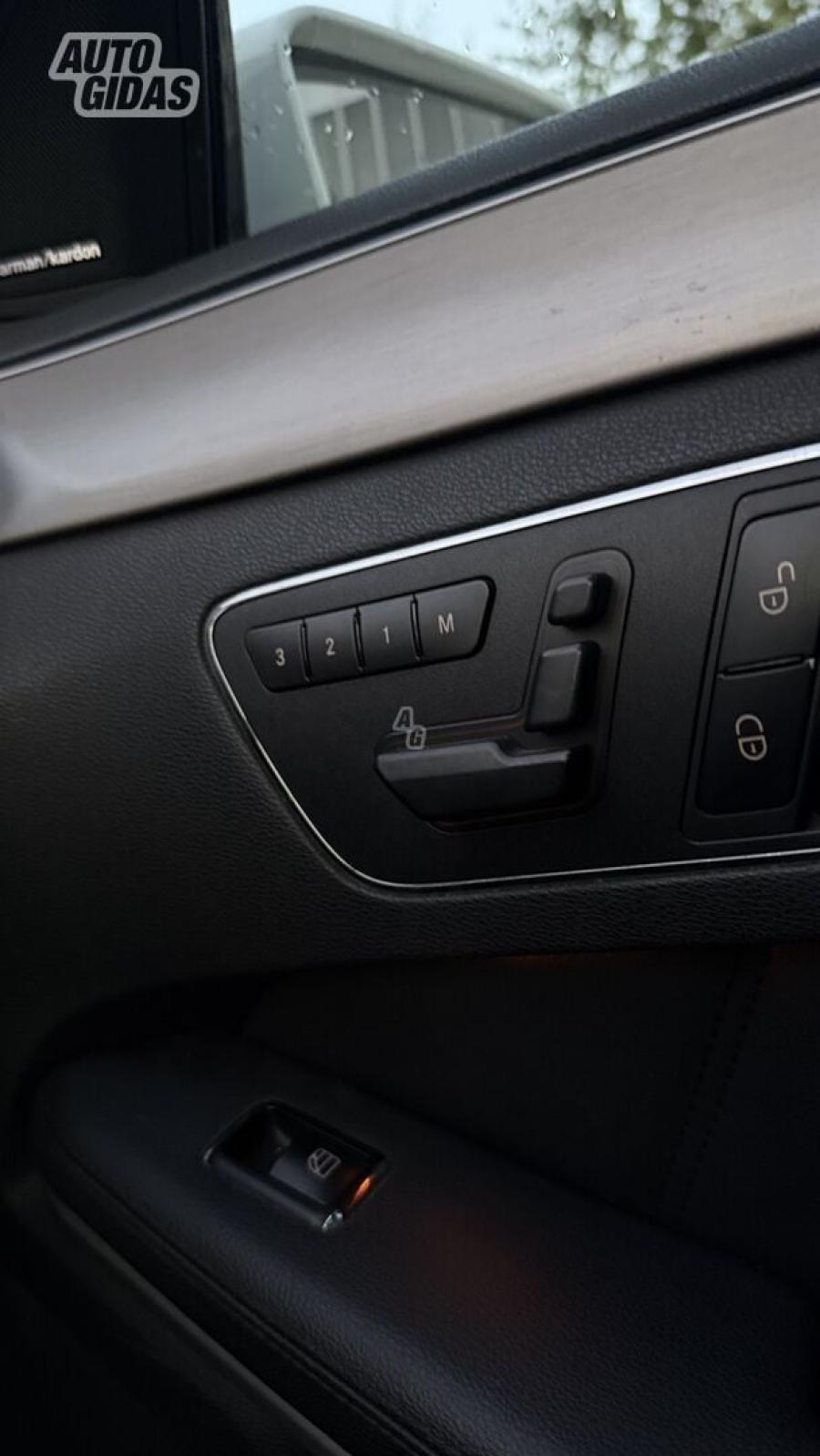 Balts Mercedes-Benz E 350 2010 Viļņa, ar dzinēja tilpumu 3.00 L un nobraukumu 289 tūkst. km par 8400 €, foto 17 vietnē AUTOMOTO.COM.LV