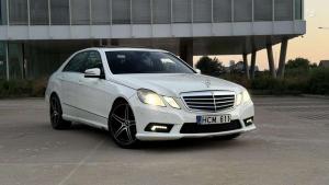 White Mercedes-Benz E 350 2010 in Vilnius, with an engine capacity of 2.99 L and mileage of 289 thousand km for 7900 €, photo 3 on AUTOMOTO.COM.LV