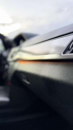 White Mercedes-Benz E 350 2010 in Vilnius, with an engine capacity of 2.99 L and mileage of 289 thousand km for 7900 €, photo 12 on AUTOMOTO.COM.LV