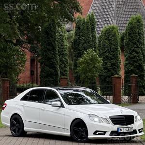 White Mercedes-Benz E 350 2010 in Dobele, with an engine capacity of 3.00 L and mileage of 365 thousand km for 7550 €, photo  on AUTOMOTO.COM.LV