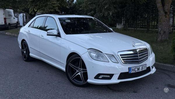 White Mercedes-Benz E 350 2010 in Vilnius, with an engine capacity of 2.99 L and mileage of 270 thousand km for 6950 €, photo 5 on AUTOMOTO.COM.LV
