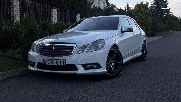 White Mercedes-Benz E 350 2010 in Vilnius, with an engine capacity of 2.99 L and mileage of 270 thousand km for 6950 €, photo 6 on AUTOMOTO.COM.LV